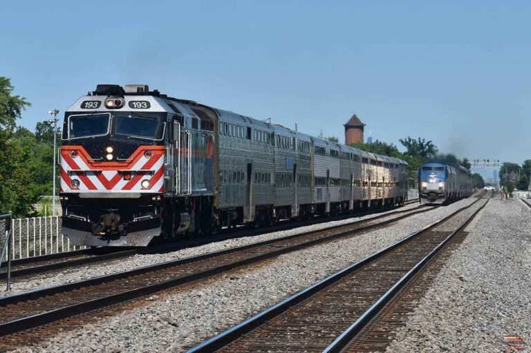 Metra BNSF Line: Schedule, Stations, and Service Info